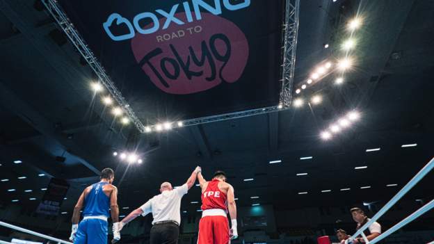 Tokyo Olympics boxing qualifying in London goes behind closed doors ...