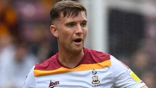 Elliot Watt: Salford City sign Bradford City midfielder for undisclosed ...