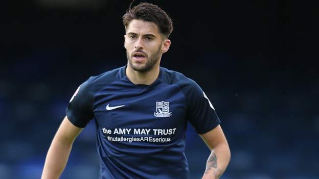 Motherwell: Defender Stephen Hendrie joins on loan from Southend United ...