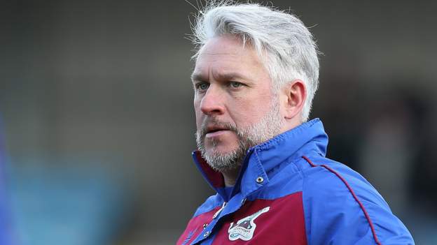 Nick Daws: Scunthorpe United caretaker 'accepts' manager's job - BBC Sport