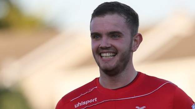 Portadown agree to Darren Murray transfer request - BBC Sport