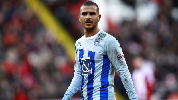 Marcus Tudgay: Coventry striker signs new one-year deal - BBC Sport