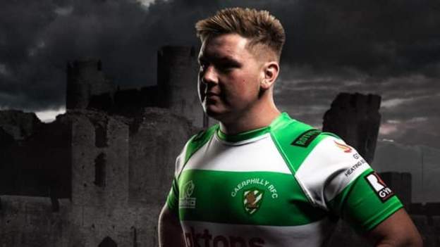 Owen Bennett: Tributes paid after rugby player dies aged 20 - BBC Sport