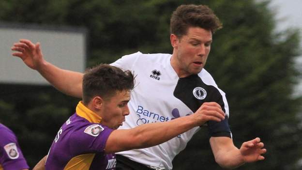 Callum Reynolds: Aldershot Town sign former Boreham Wood skipper - BBC ...