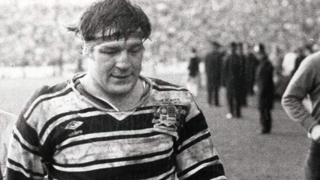 Charlie Stone: Former Hull FC and England forward dies, at the age of ...