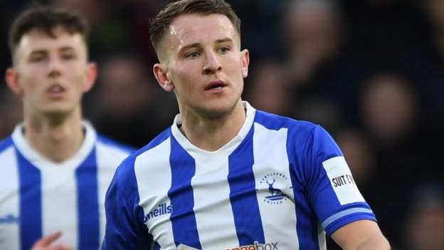 Bryn Morris and Kieran Green: Grimsby Town sign midfielders - BBC Sport