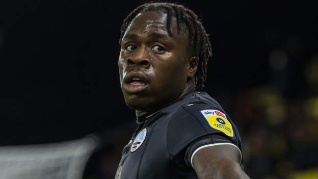 Michael Obafemi: Burnley close to signing Swansea City striker - BBC Sport