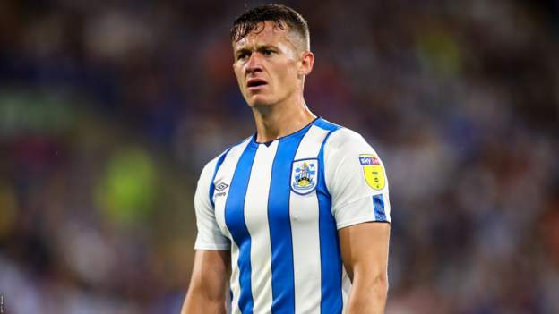 Jonathan Hogg: Huddersfield Town midfielder signs new two-year contract ...