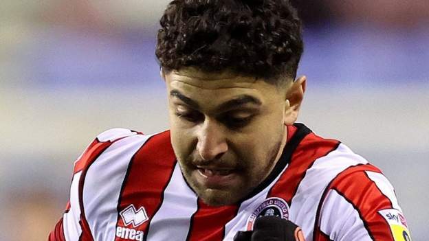 Reda Khadra: Birmingham City sign Brighton forward on loan - BBC Sport