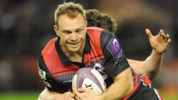 Greig Tonks: London Irish sign Scotland fly-half from Edinburgh - BBC Sport