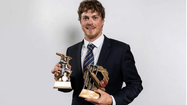 Glamorgan Cricket: Sam Northeast sweeps board in awards - BBC Sport