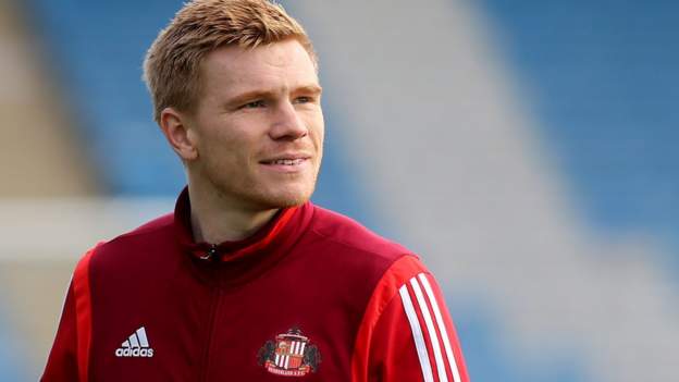 Duncan Watmore: Middlesbrough sign former Sunderland forward - BBC Sport