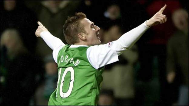 Derek Riordan to leave Hibernian in summer - BBC Sport