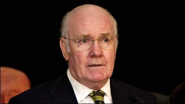 Lord Reid to stand down as Celtic chairman - BBC Sport