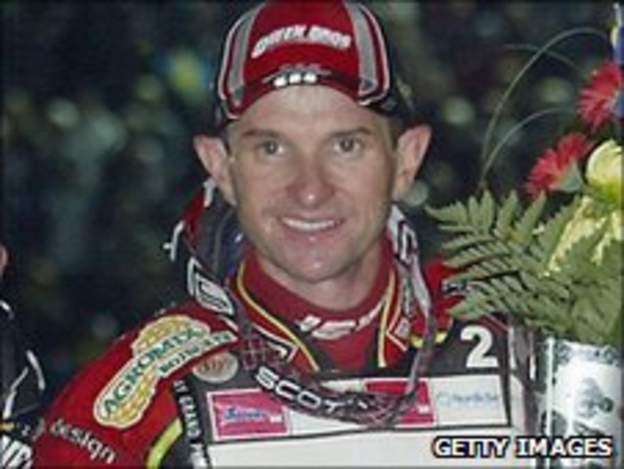 Former Swindon rider Leigh Adams improving after crash - BBC Sport