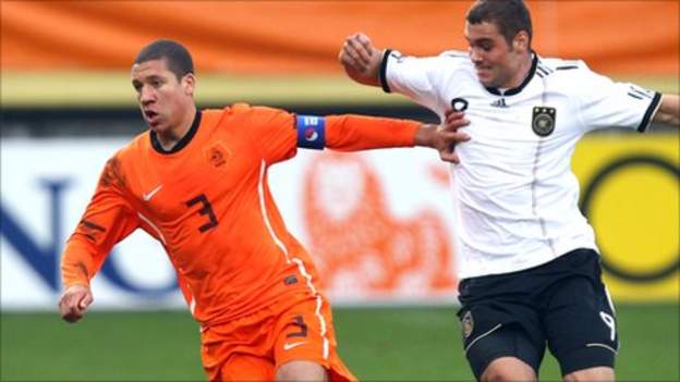 Jeffrey Bruma in 12-month loan from Chelsea to Hamburg - BBC Sport
