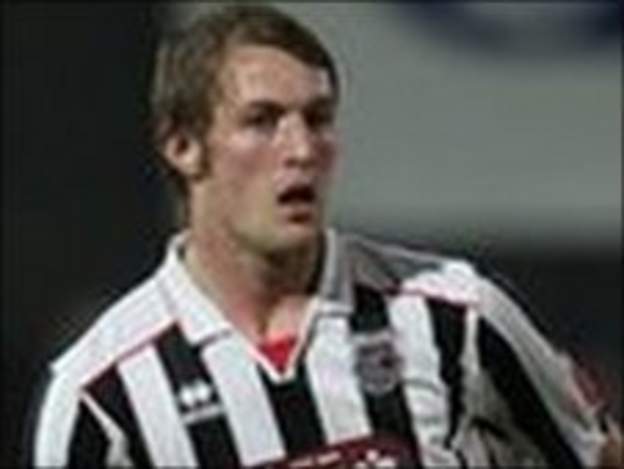 Fleetwood's Rob Atkinson eager for regular spot - BBC Sport