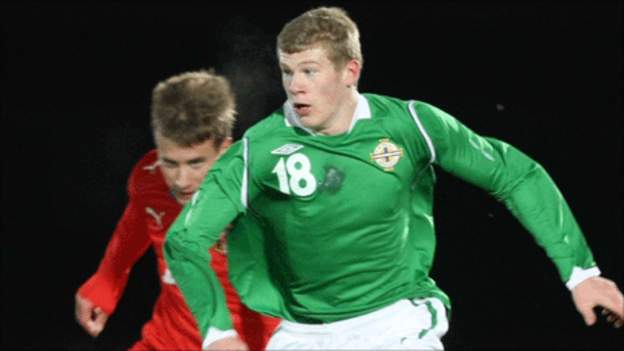 James McClean switches from N Ireland to Republic - BBC Sport