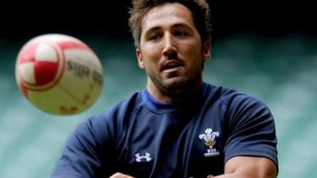 Emyr Lewis warns Gavin Henson over possible Ospreys return - BBC Sport