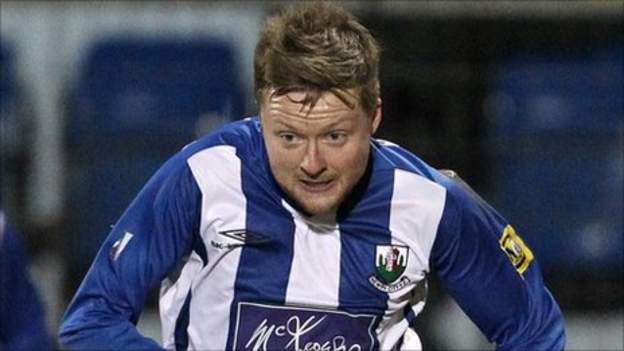 Crusaders sign NI U21 international Matt Hazley - BBC Sport