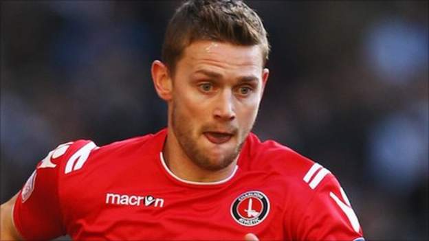 Charlton defender Simon Francis signs for Bournemouth - BBC Sport