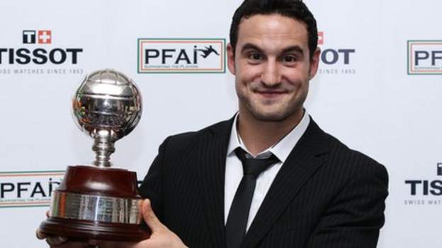 Derry striker Eamon Zayed wins PFAI award - BBC Sport