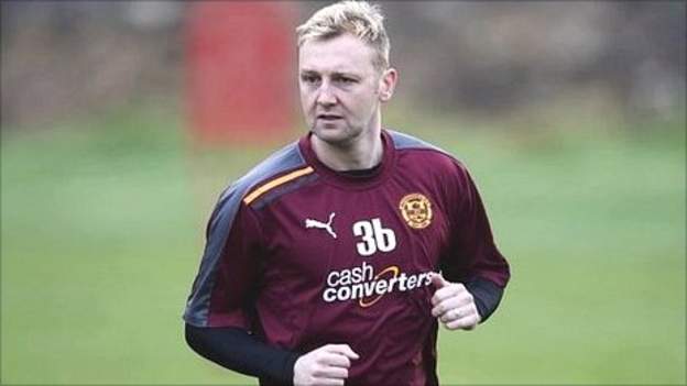 Motherwell re-sign midfielder Stephen Hughes - BBC Sport