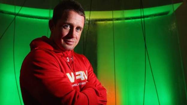 Shane Williams reveals Wales coaching dream - BBC Sport