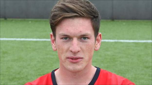 No pressure on Crewe to make play-offs - Matt Tootle - BBC Sport