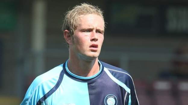 Oxford United sign Scott Rendell and Mark Wilson - BBC Sport