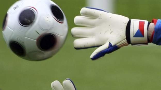 MK Dons sign midfielder Paul Slane from Celtic - BBC Sport