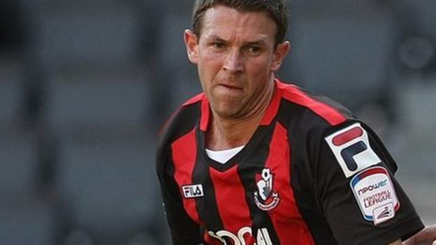 Bournemouth defender Stephen Purches undergoes leg operation - BBC Sport