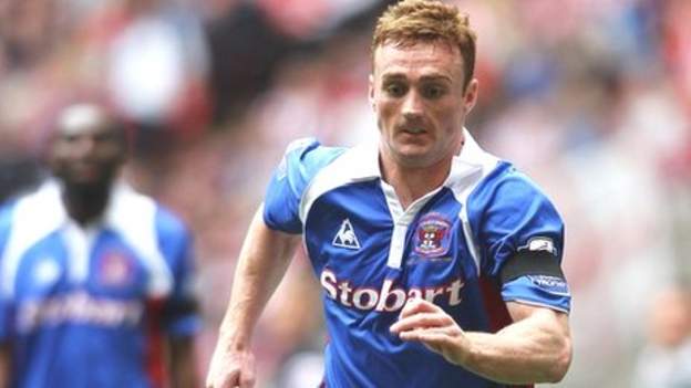 Carlisle's Craig Curran joins Morecambe on loan - BBC Sport