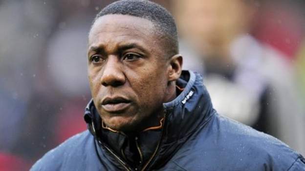 Wolves manager Terry Connor gets support from players - BBC Sport