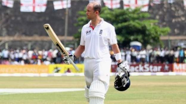 Jonathan Trott climbs to ninth in ICC Test batting rankings - BBC Sport