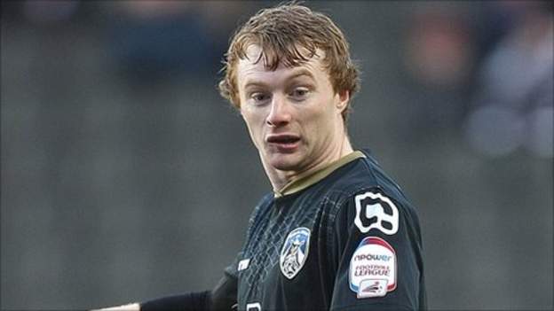 Chris Taylor expected to leave Oldham at end of season - BBC Sport