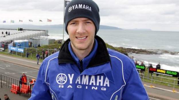 Ian Hutchinson passes fitness test for North West 200 - BBC Sport