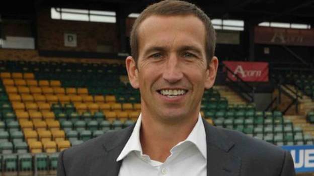 Justin Edinburgh seeks an end to Newport's relegation fears - BBC Sport