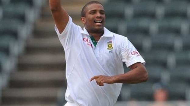 Vernon Philander, the 'new Glenn McGrath', sets sights on England - BBC ...
