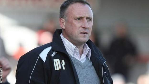 Mark Yates 'maintained Cheltenham Town belief' - BBC Sport