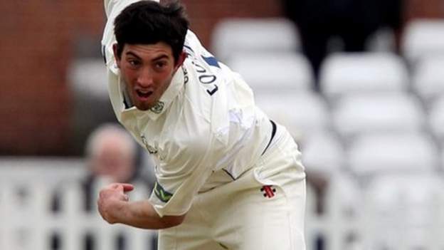 Derbyshire sweat over fitness of seamer Mark Footitt - BBC Sport