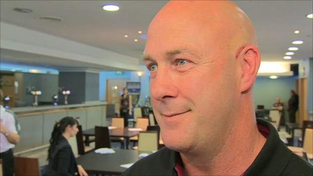 Phil Veivers: Workington Town appoint former Salford boss - BBC Sport