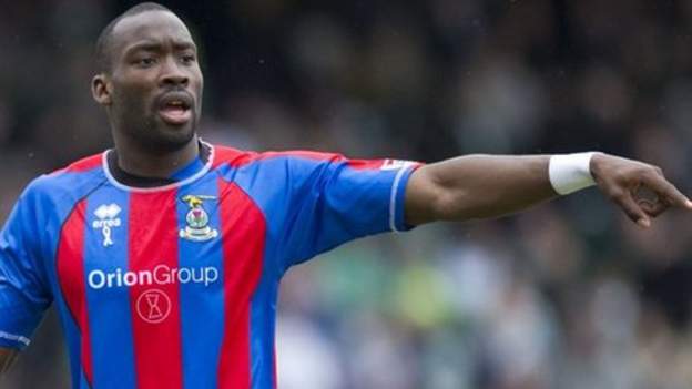 St Johnstone sign Gregory Tade from SPL rivals Inverness - BBC Sport