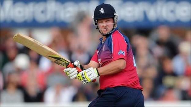 Kent captain Robert Key stars in FL t20 victory over Surrey - BBC Sport