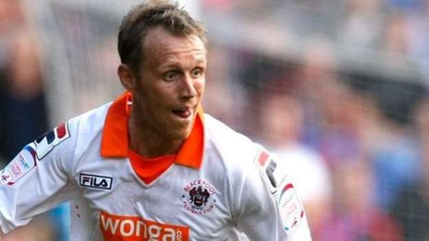 Wrexham recruit former Blackpool striker Brett Ormerod - BBC Sport