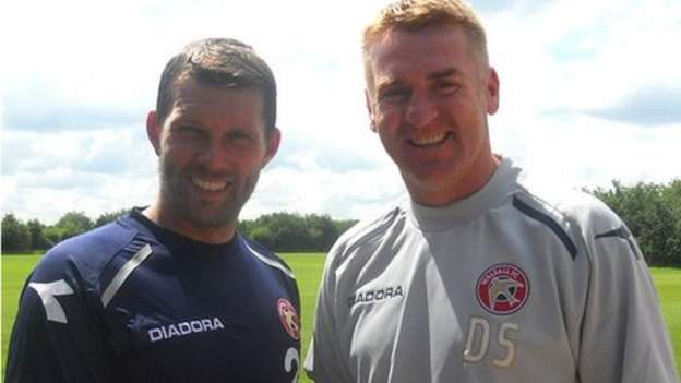 Walsall coaching deal for goalkeeper Jimmy Walker - BBC Sport