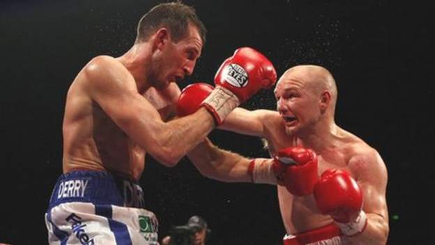 Gavin Rees stops Derry Mathews in ninth round of European rematch - BBC ...