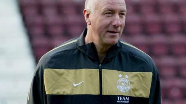 Man Utd face Aberdeen in benefit for Neil Simpson - BBC Sport