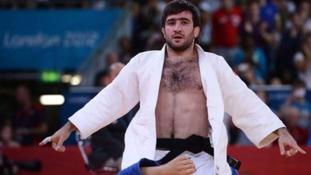 Olympics judo: Russia's Mansur Isaev takes -73kg gold - BBC Sport