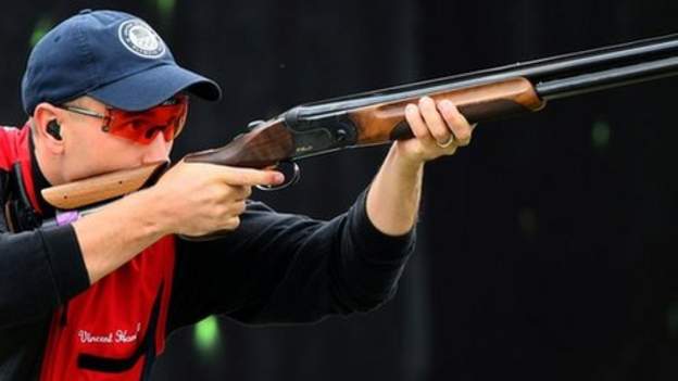 Olympics shooting: Vincent Hancock wins skeet gold medal - BBC Sport